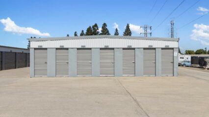Self-Storage Units in Fresno, CA | 4201 W San Jose Ave (93722 ...